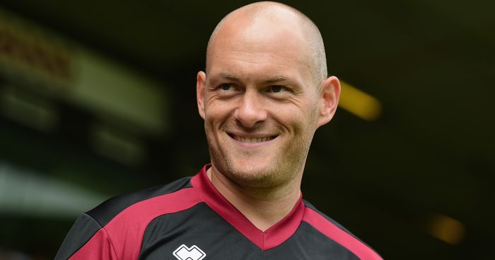 Norwich back to winning ways as Brentford are battered | TEAMtalk