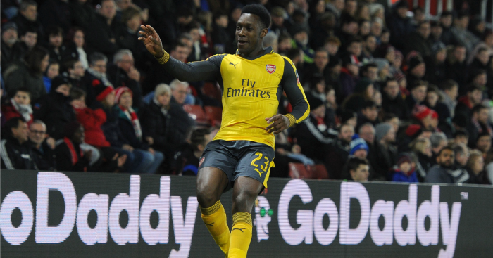 Wenger to be cautious with 'mentally strong' Welbeck | TEAMtalk