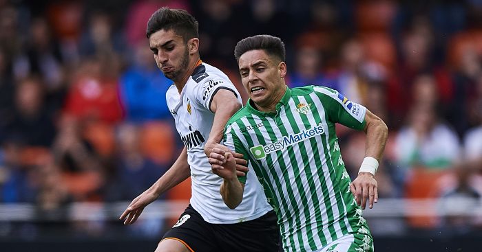 Two Premier League clubs 'make bids' for Liverpool, Man Utd target Torres