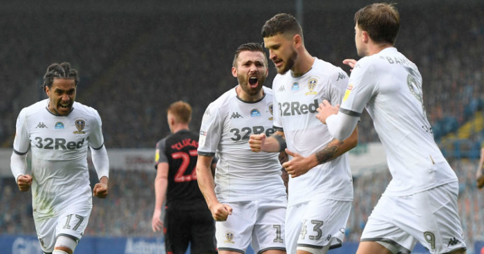 Klich reveals Bielsa's thinking regarding enforced change for Barnsley date