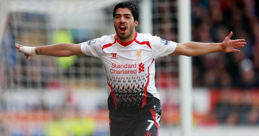 Suarez calls Liverpool star 'role model' after noticing huge improvements