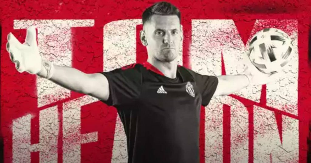 Man Utd bolster ranks as keeper vows to 'bring something' to Old Trafford