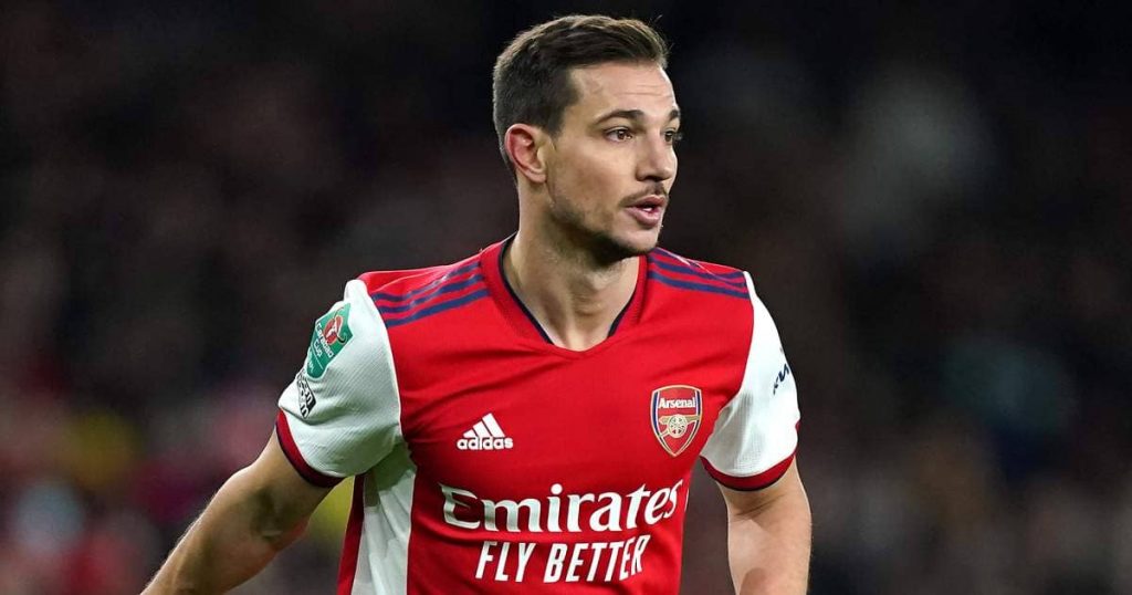 Forgotten Arsenal man Cedric Soares gets tempting transfer opportunity