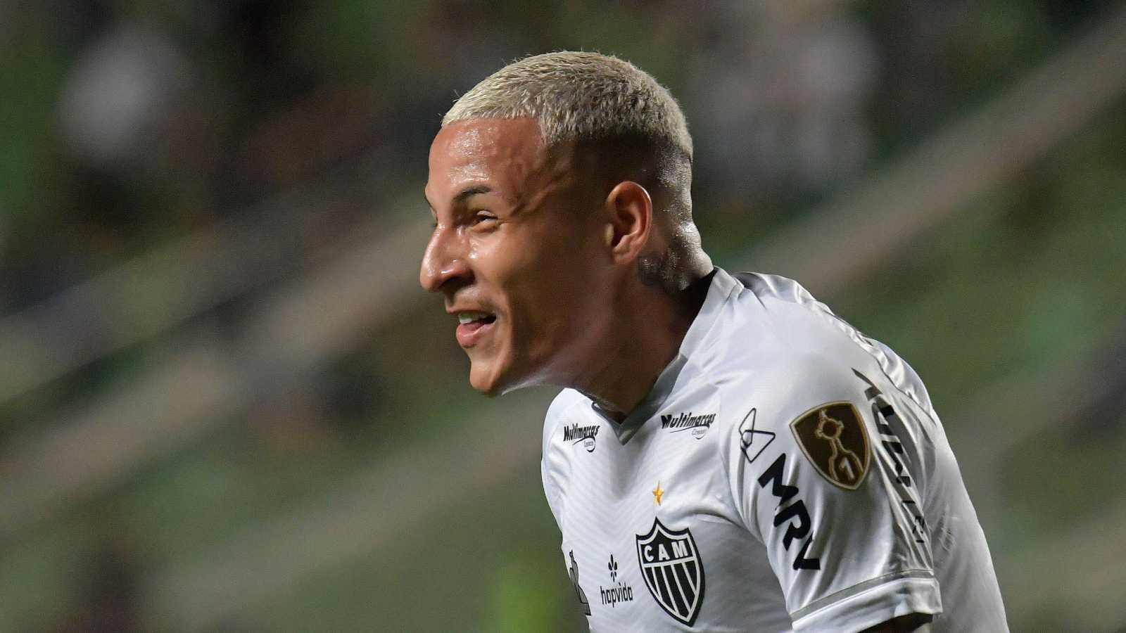 West Ham or Wolves could be €19m bidder for Brazilian defender ...