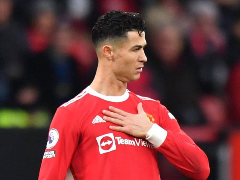 Cristiano Ronaldo receives first 'formal' contract offer after Man Utd ...