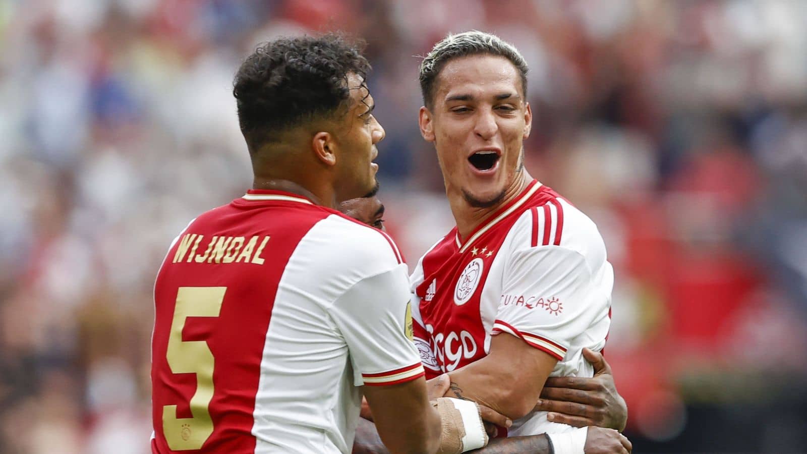 Chelsea advance Ziyech to Ajax with crucial next step, as Man Utd sense ...