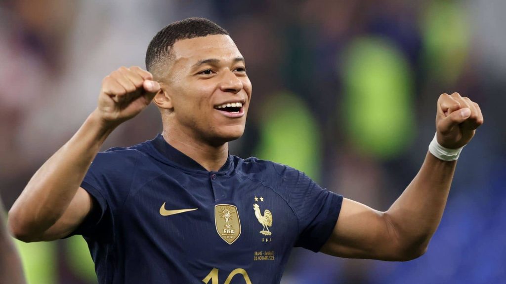 Kylian Mbappe faces 'least certain' future of famous PSG trio, as ...