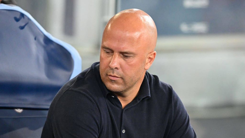 Euro Paper Talk: Ten Hag finally finds new Man Utd striker with triple ...