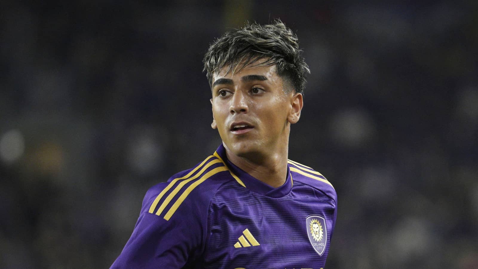 Arsenal target agrees deal, as Fabrizio Romano confirms cost of signing winger