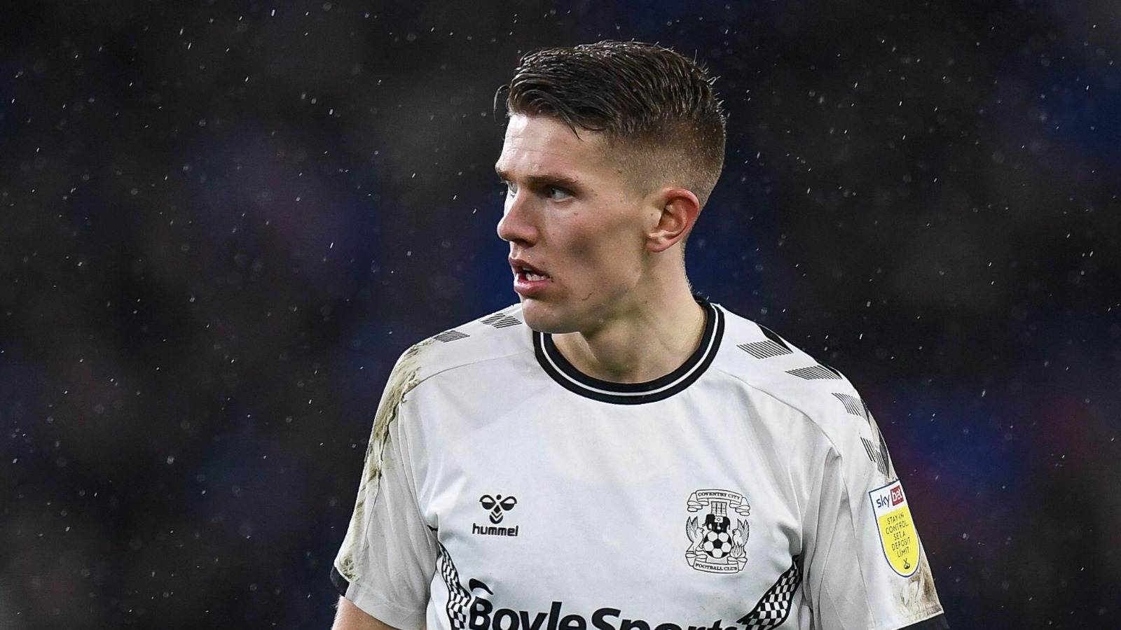 Everton tipped to battle Leeds for 21-goal striker 'no matter what ...