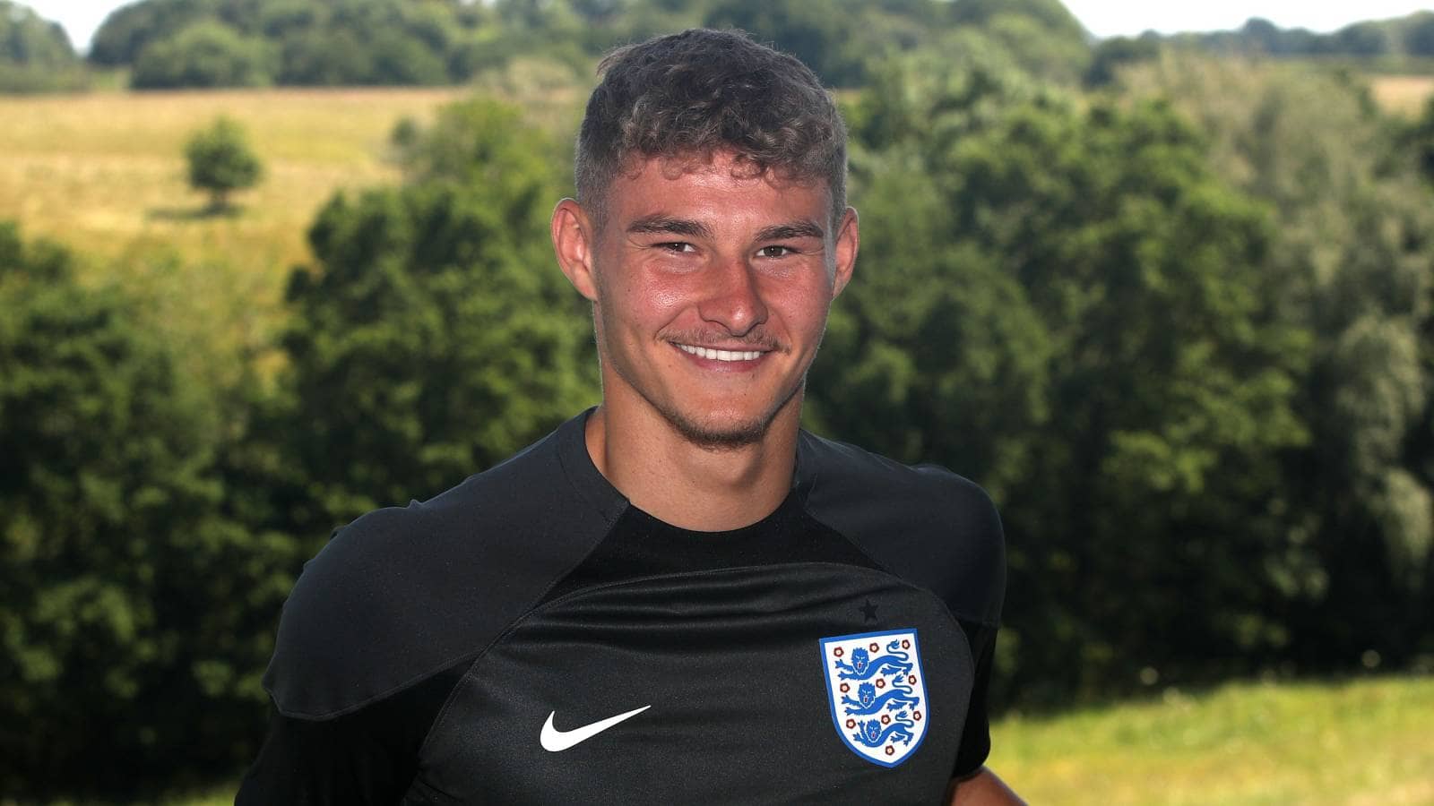 Sources: Swansea set to seal loan signing of Brighton keeper Carl ...