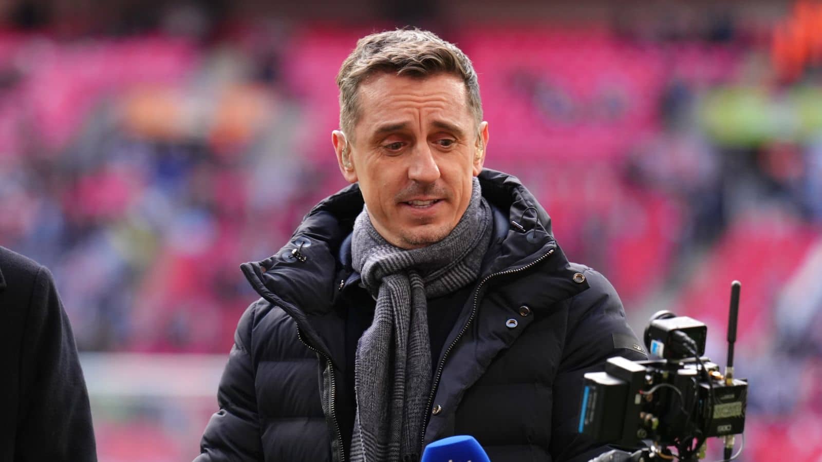 Gary Neville tips new Man Utd chief to hold massive Arsenal transfer ...
