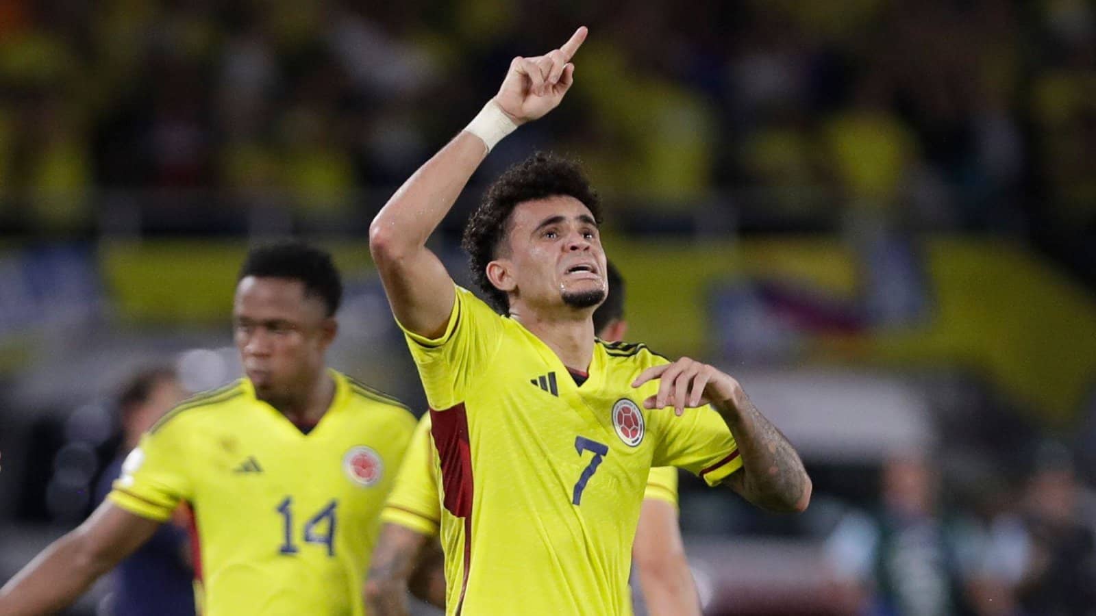 Luis Diaz stuns Liverpool teammate Alisson by putting on a show in ...