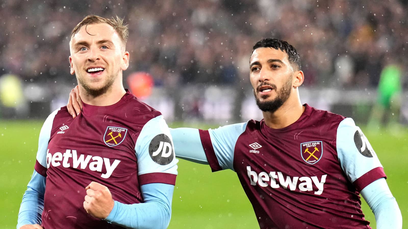 'Big-money' sale of fed up West Ham attacker can pave way for two ...