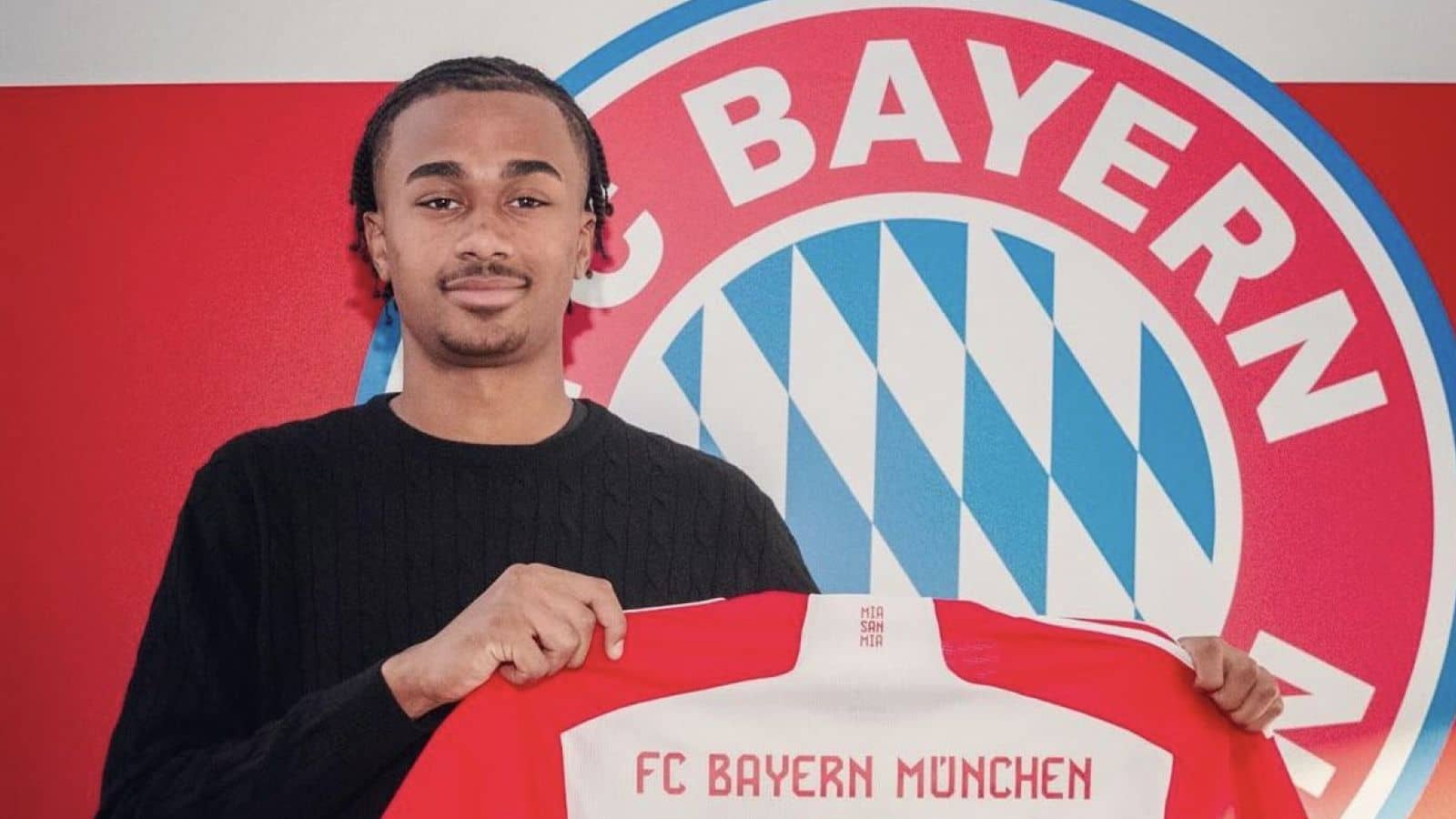 Man Utd dealt massive snub as Swedish wonderkid likened to Alexander Isak opts for Bayern move