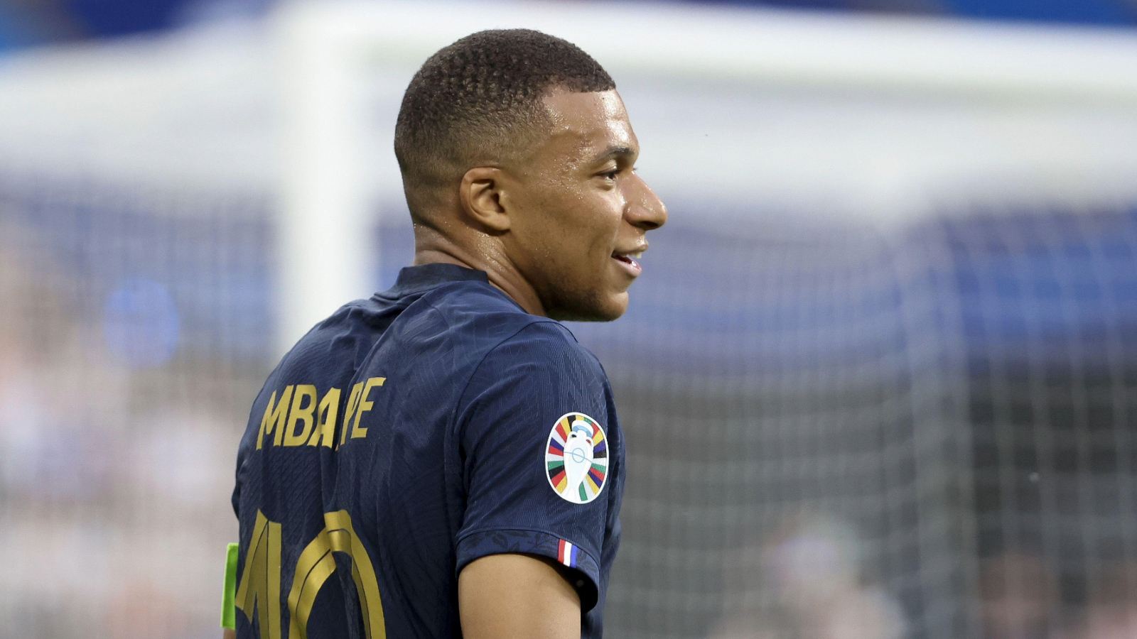 Kylian Mbappe to receive whopping £85.5m signing bonus after choosing ...