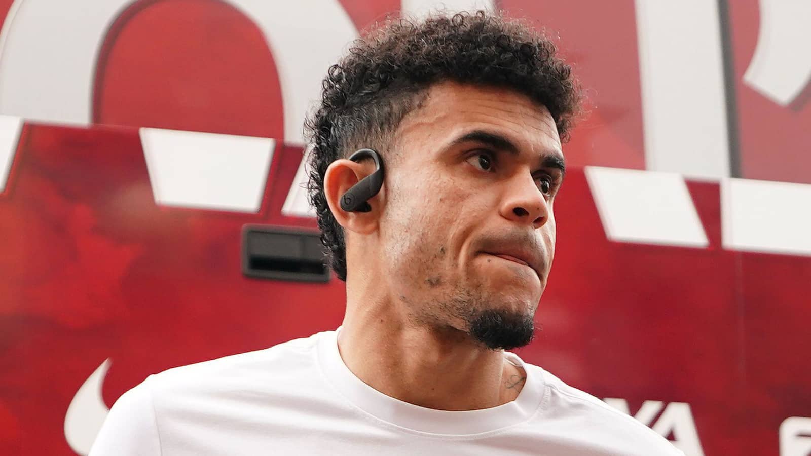 Luis Diaz drops huge hint on Liverpool exit as Reds accelerate new ...