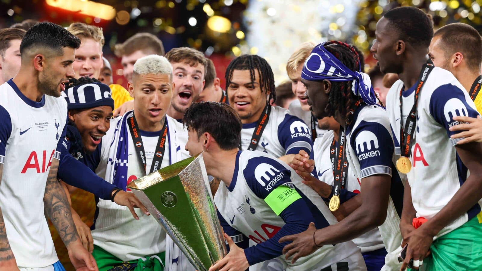 Tottenham news: Garnacho hails Spurs star 'best in world' as Man Utd man offers begrudging ...