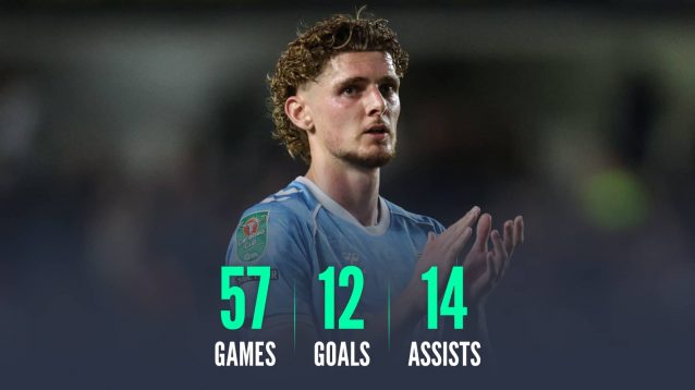 Frank Lampard laughing as elite midfielder signs up as Leeds, West Ham ...