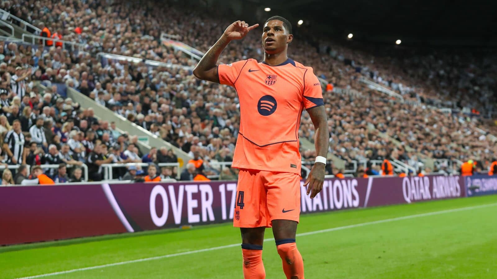 Marcus Rashford: Bruno Fernandes left speechless after return to England