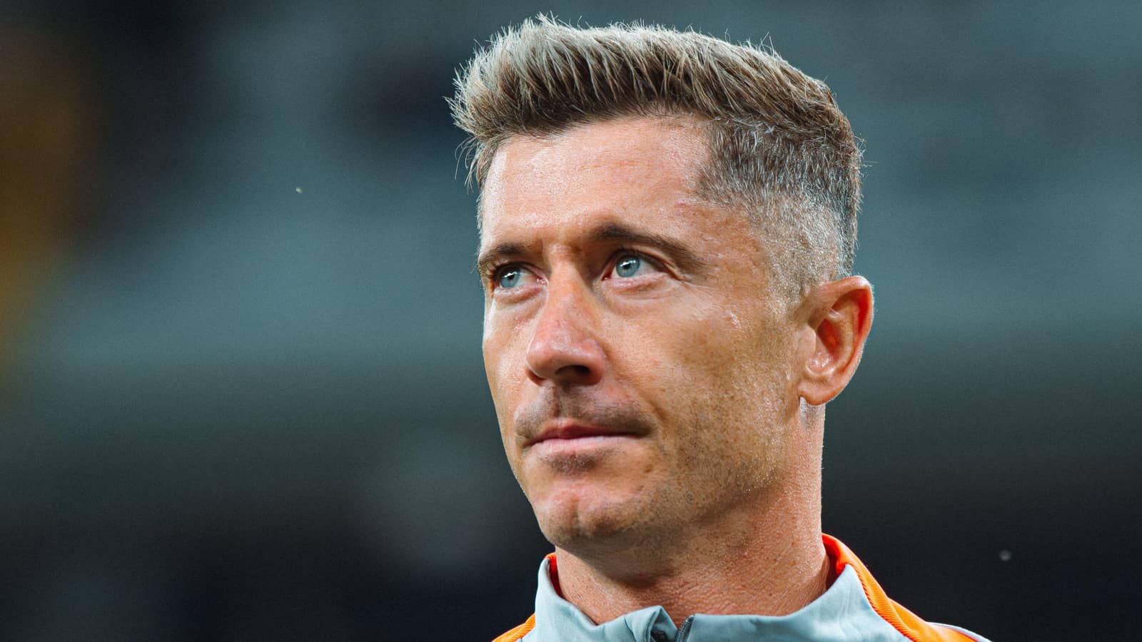 Barcelona find striker to replace Lewandowski and he was offered to Man ...